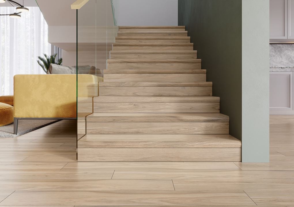 Stopnice imitujące drewno Cerrad Acero na schodach - Domni.pl