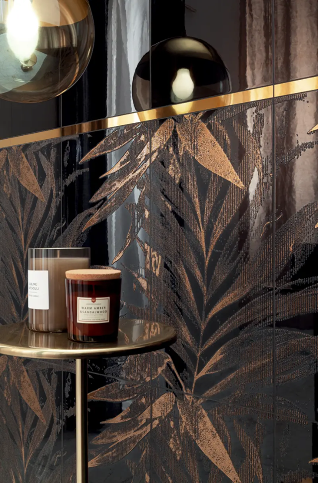 Łazienka z płytkami Tubądzin Sophi Oro - Domni.pl